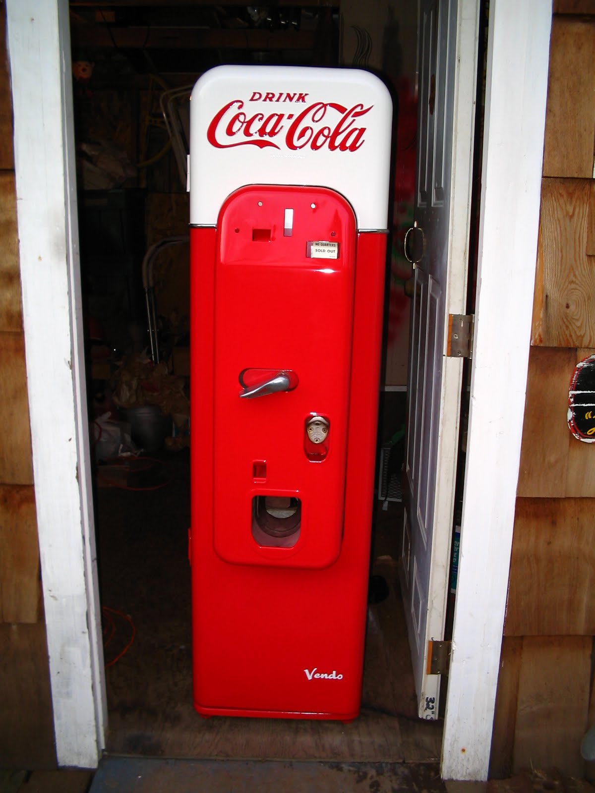 The World of JEK: Coca-Cola Vendo 44 Finished.