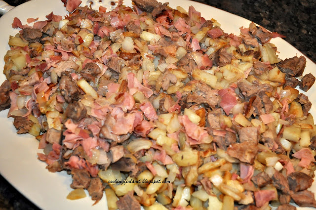 Cooking Finland: Pytt i Panna--Pyttipannu--Hash Swedish Style