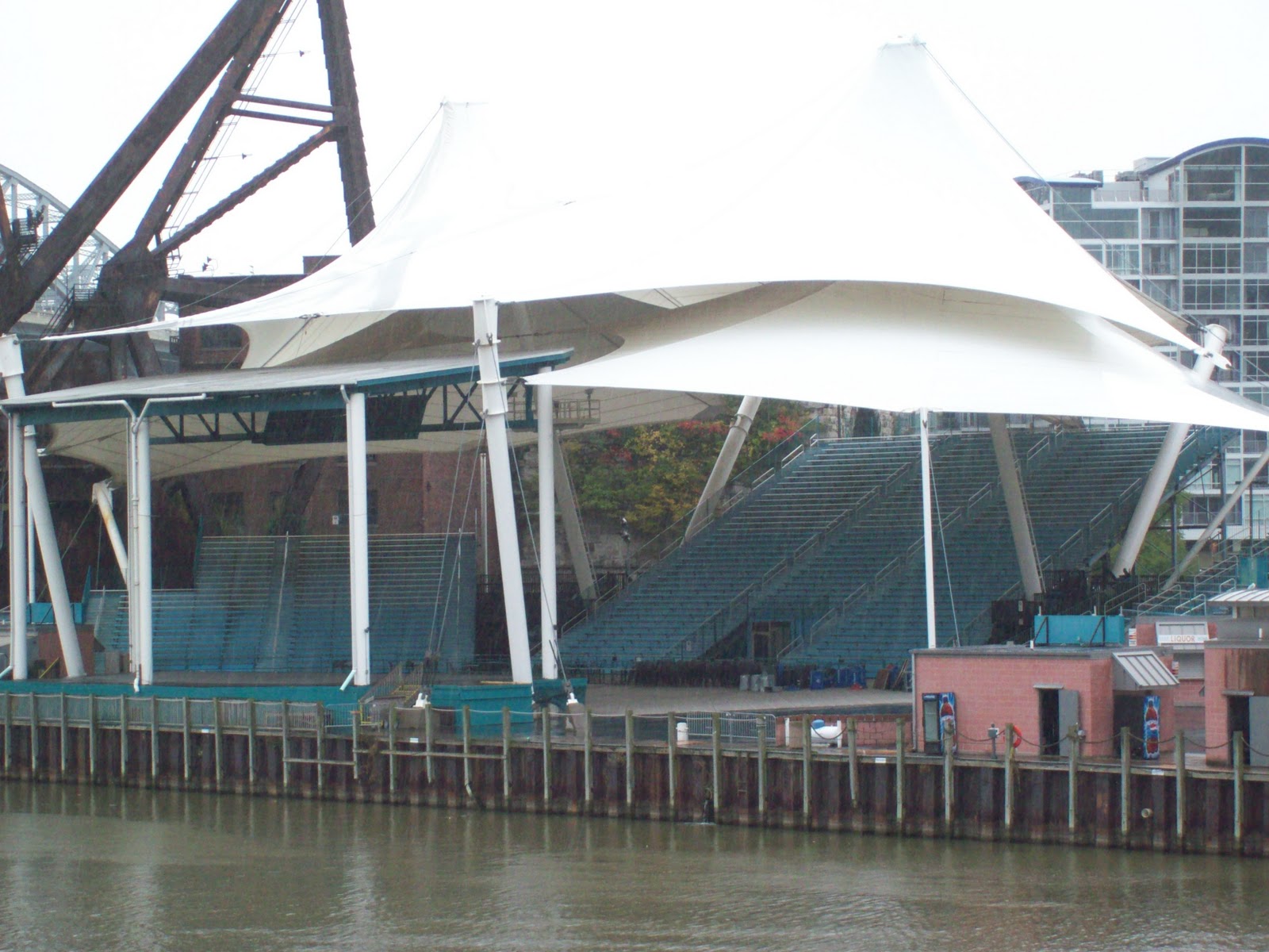 Ben T's Reading Blog: Nautica Pavilion