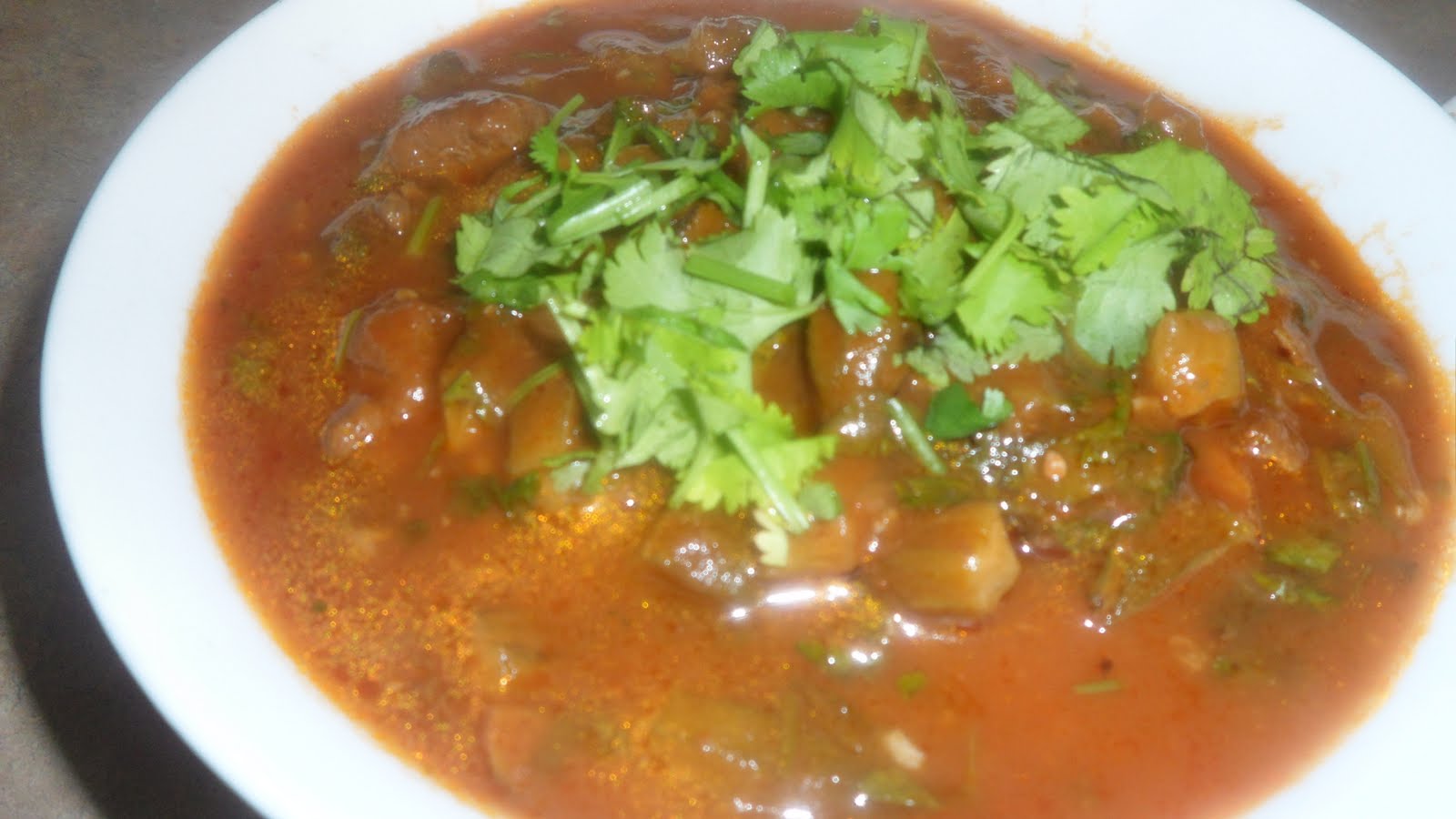 Bhibik ya NehNeh: Bamyeh (okra stew) بامية