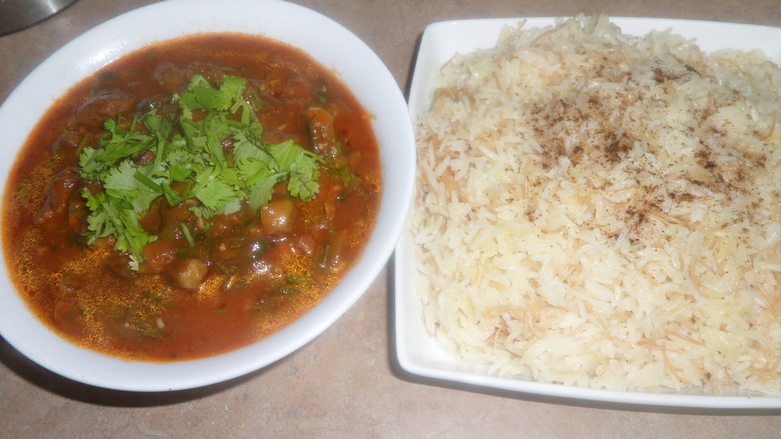 Bhibik ya NehNeh: Bamyeh (okra stew) بامية