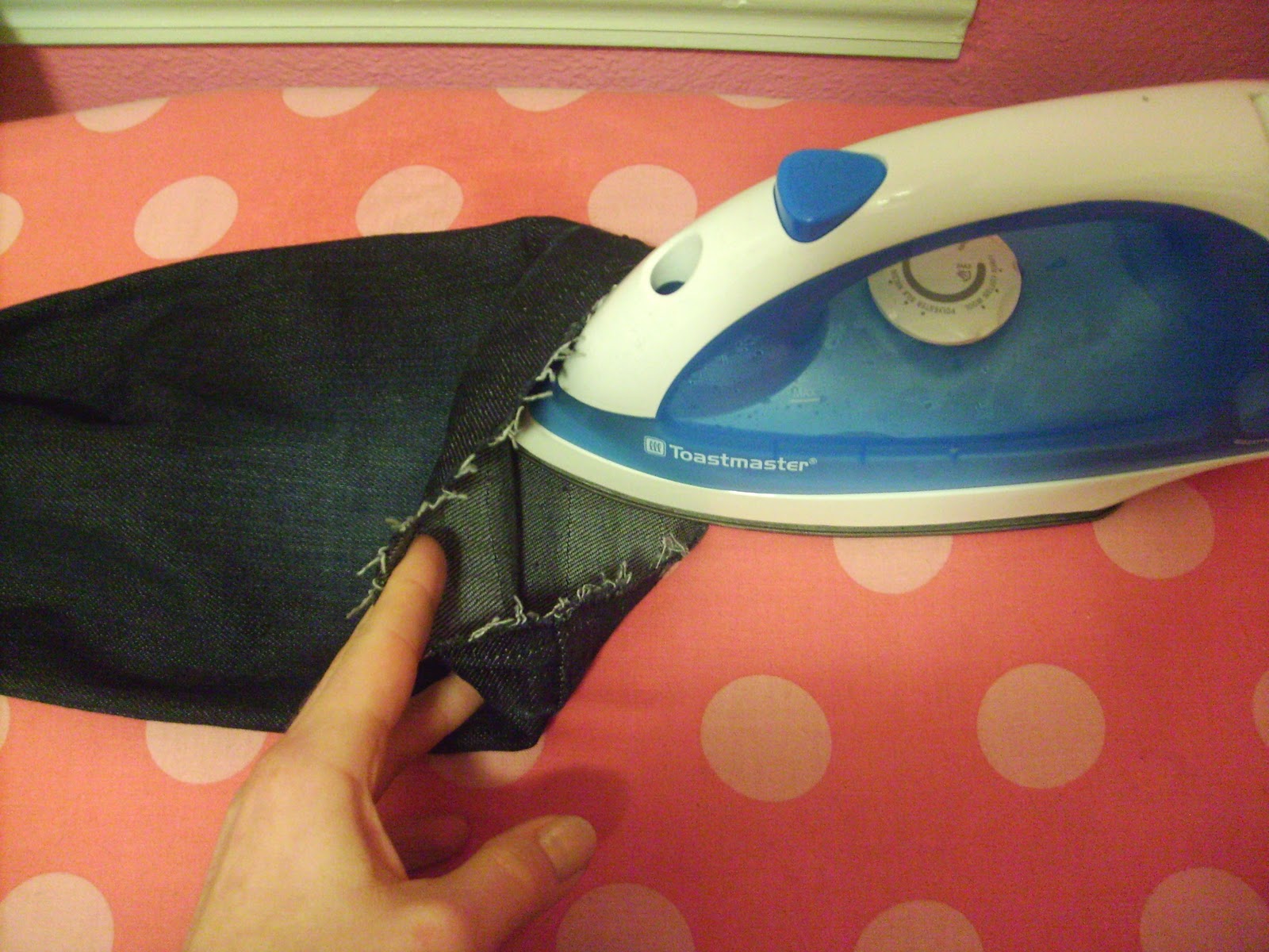 How to make your jeans a little longer--Tutorial! / Create / Enjoy