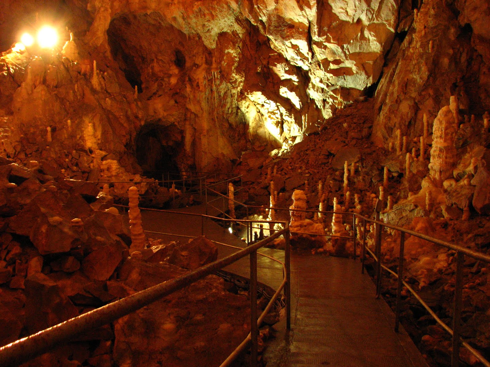 Marius CHIRA: Pestera Ursilor