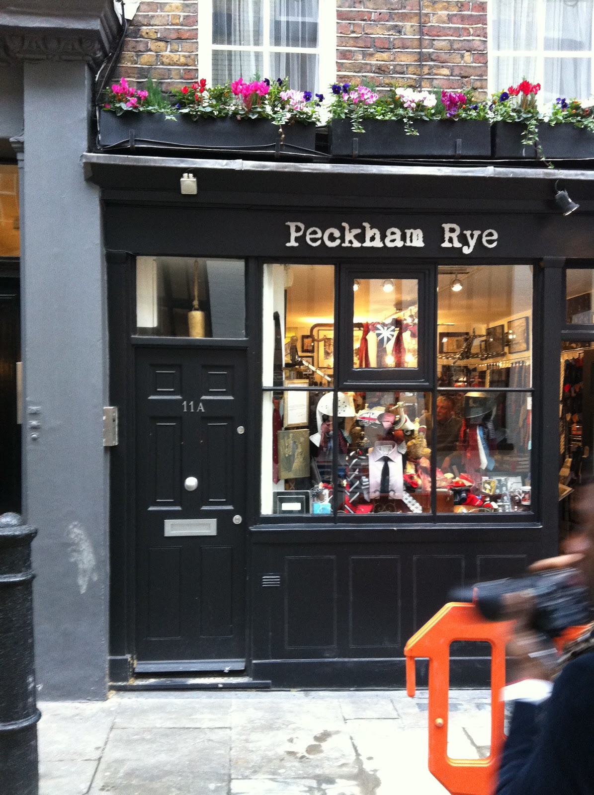 DIARY OF A CLOTHESHORSE: THIS WEEK'S LITTLE GEM