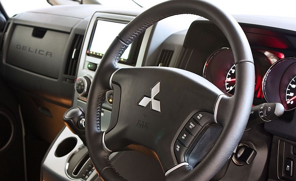 Mitsubishi Delica D:5 2.0 - Road Test | Automotive car