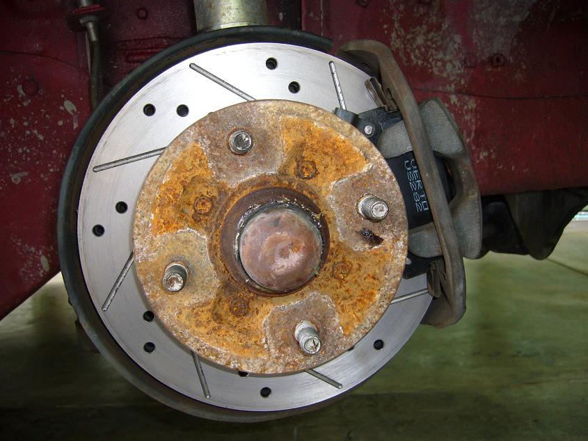 AE86: New front brakes for the AE86