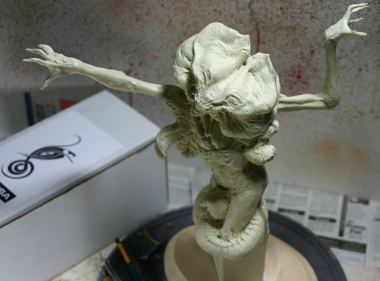 THE SEPULCHER: Spiderzero: Medusa, in the buff.