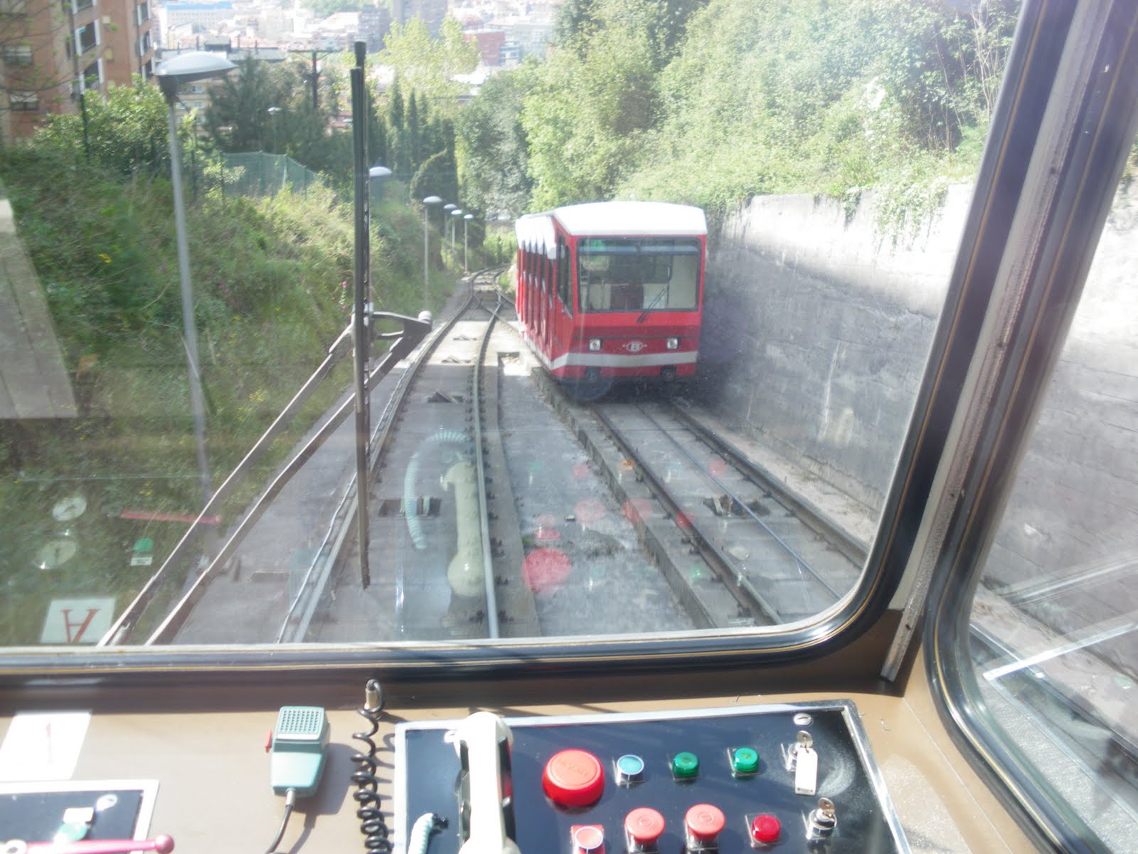 AULA DE APOYO: AVANCE SÍN LÍMITE 09-10: EL FUNICULAR DE ARTXANDA: