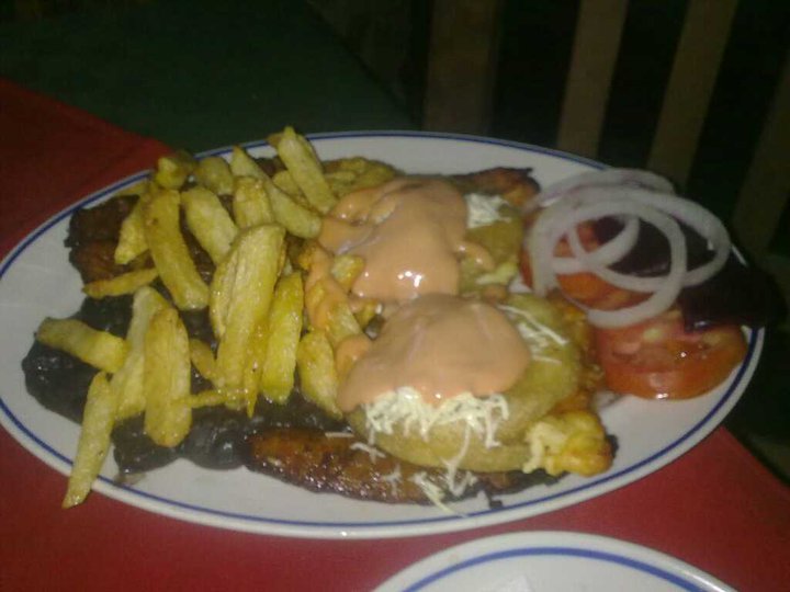Yo Como Aqui: La Tostada Caroreña, Rest Suelo Larense en Barquisimeto