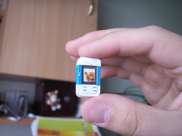 The world's smallest Nokia 5200 - Just Another Mobile Phone Blog