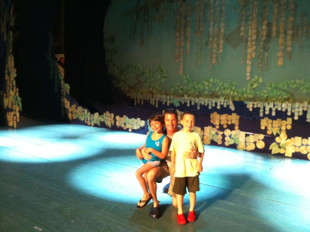 Westward Ho!: On the stage of KaTonga at Busch Gardens