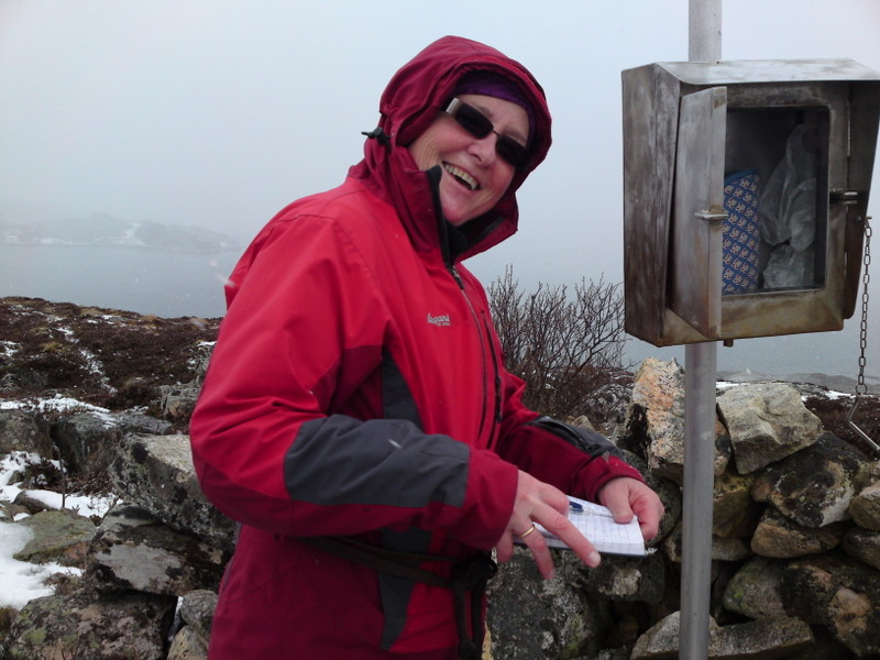 Kompassrosa : " Et hav av muligheter " i Averøy: FJELLTURER - APRIL 2010