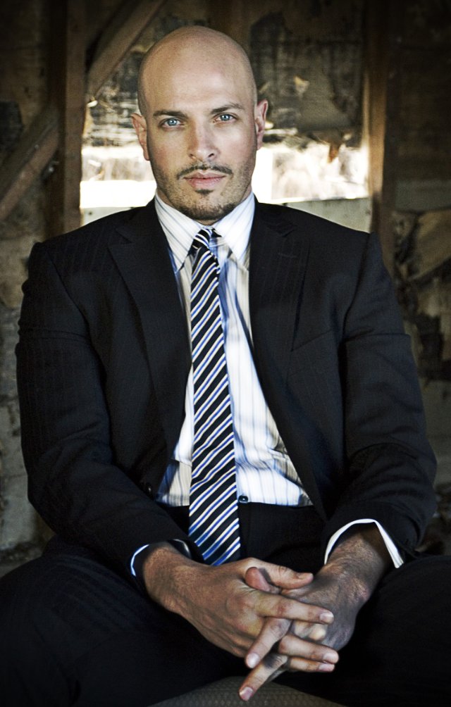 Anne Hathaway Catwoman: Graham Shiels On THE MENTALIST And THE WHOLE ...