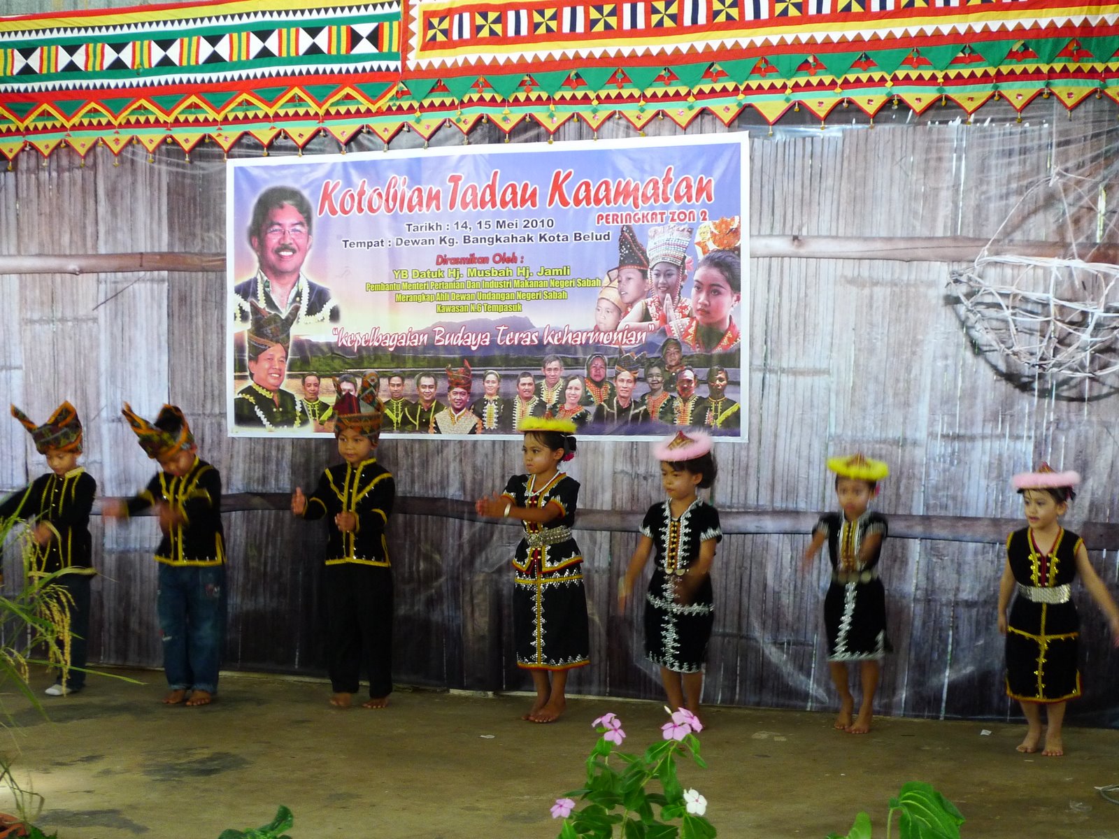 ADUN N6 TEMPASUK KOTA BELUD SABAH: PESTA KAAMATAN 2010 PERINGKAT ZON 2 ...