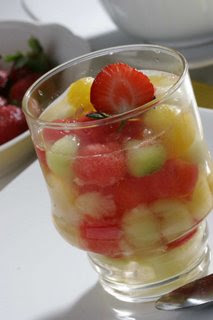 raehana-senada: Es Cocktail Buah Tropis