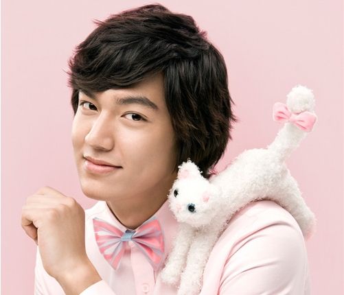 DuNiA aWeEn: biodata lee min hoo