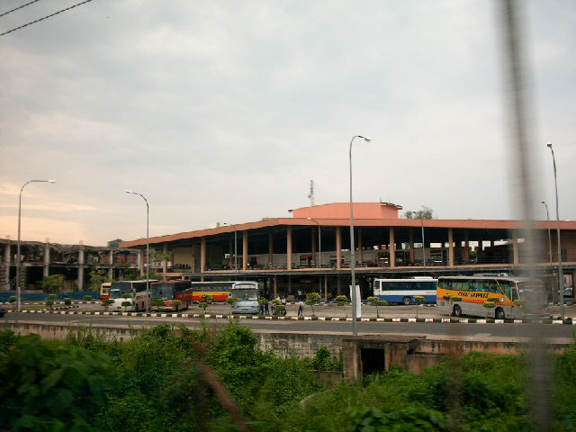 .: KAPAL BERLABUH DI SEGAMAT DOCK