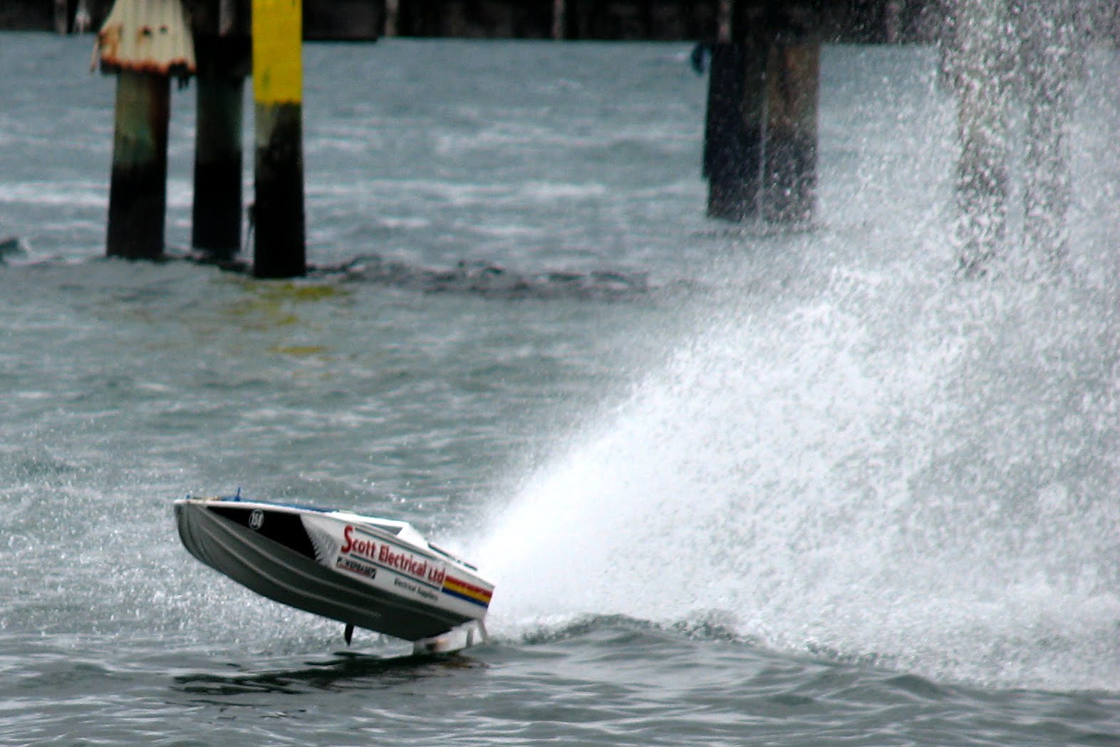 Phil Hurn Photography: Model Boat Racing in Tauranga