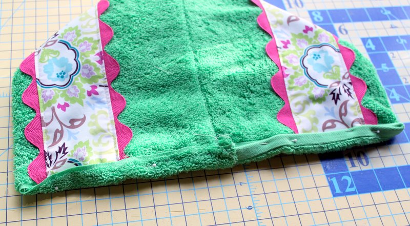 Embellished Hooded Towel Tutorial - The Cottage Mama