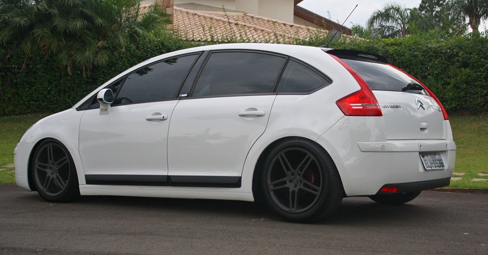 Citroën C4 Hatch "LightDuB" | Auto Projeções