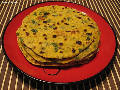 Sailaja's Recipes: Spinach Paratha (Palak Paratha)