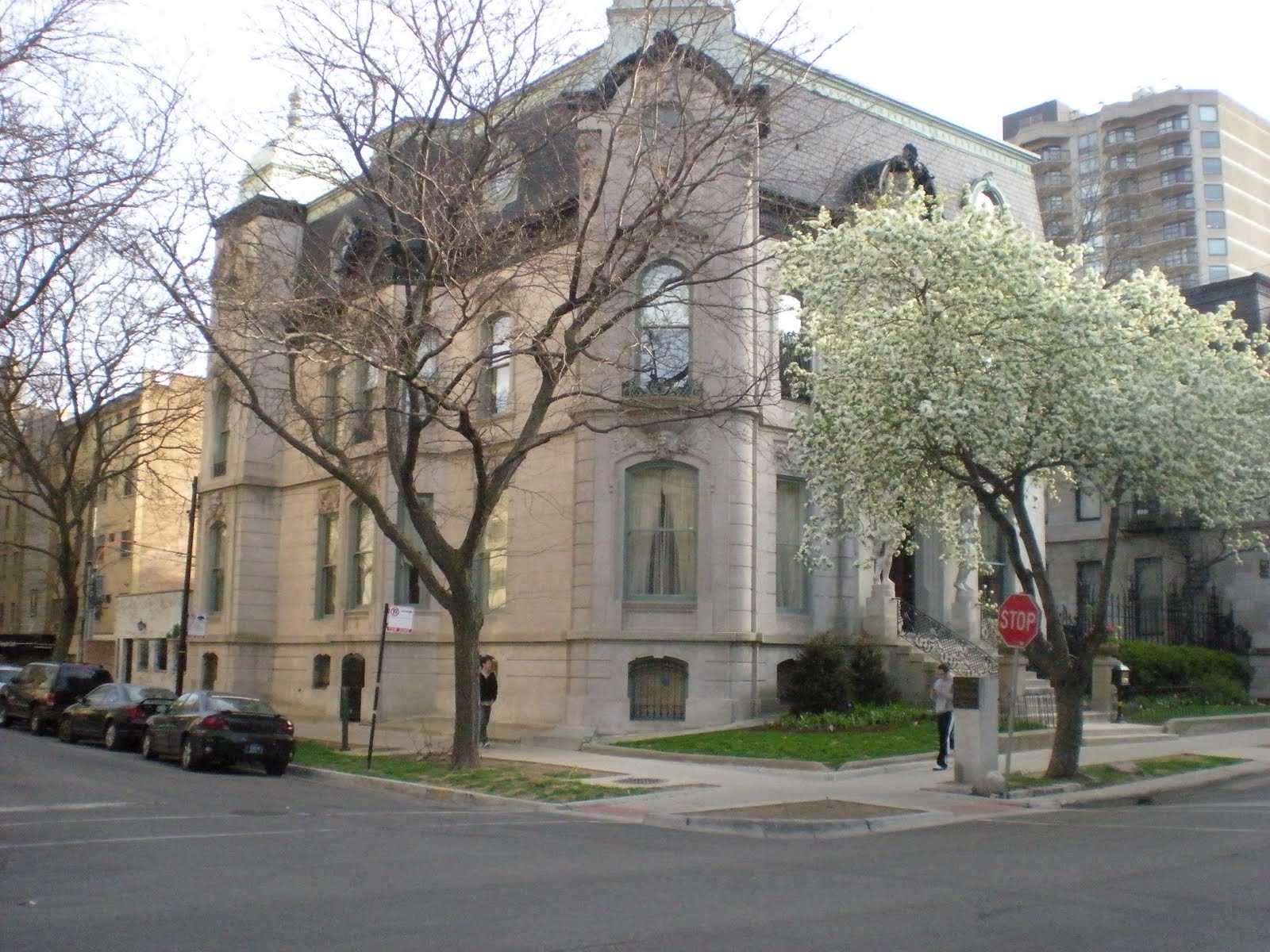 Chicago Landmarks Tour 2010-2011: Trip 14: August Dewes House & Francis ...