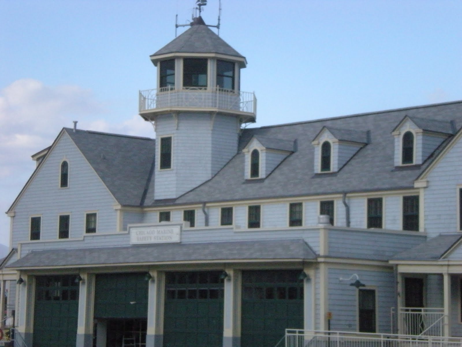 Chicago Landmarks Tour 2010-2011: Trip 62: Old Chicago Coast Guard Station