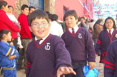 25 AÑOS DE LABOR Condecoran al Tomás Frías en su aniversario | Colegios ...
