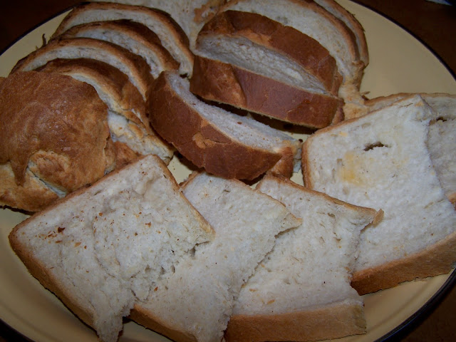 Bella Before and After: Hello HAM, BEANS, and Moms FRESH BREAD!