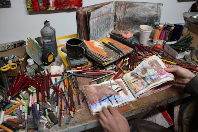 Happy Faces Chicago: The Artist's Studio: Darrell Roberts