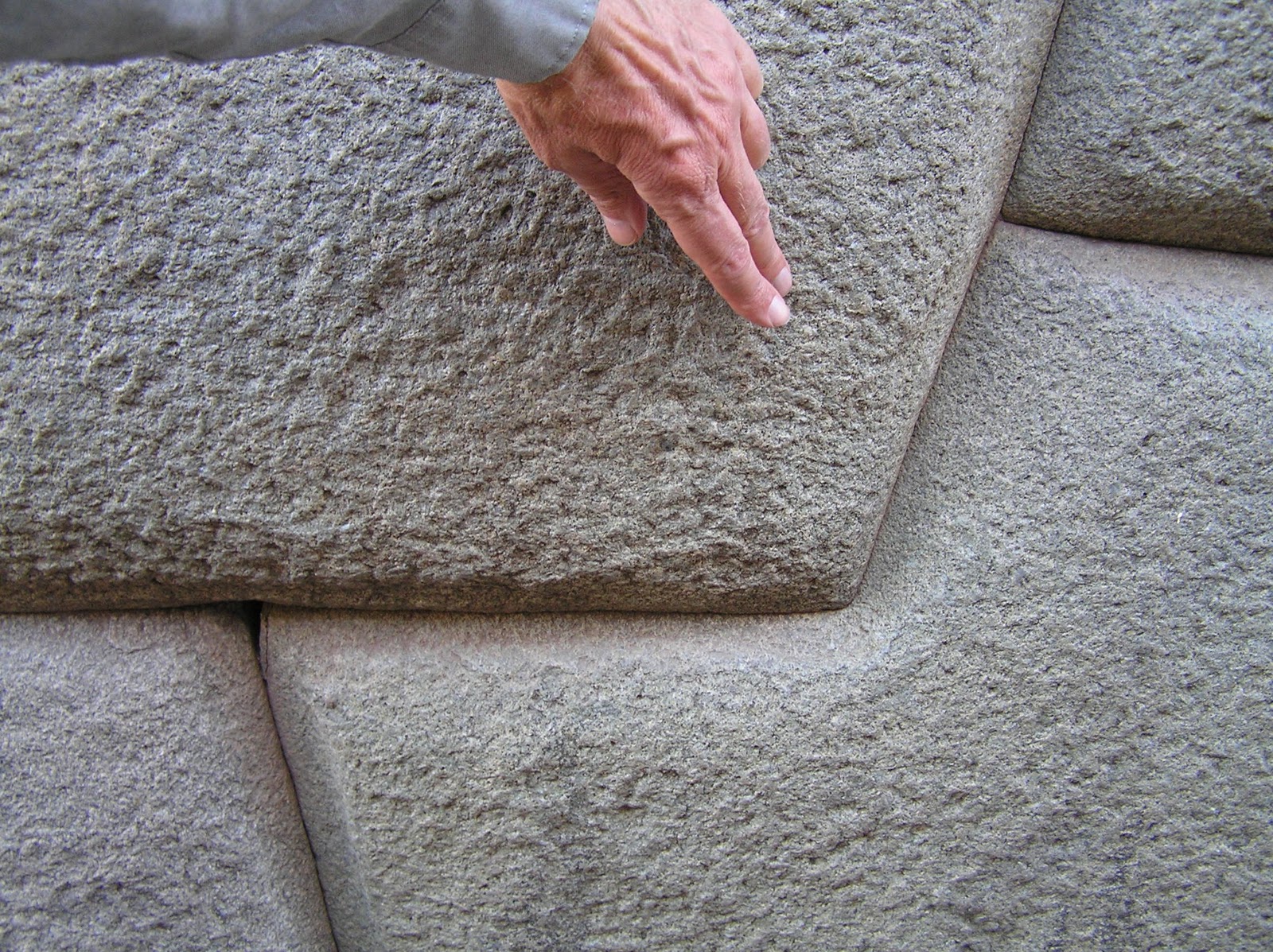 A lifetime of crazy, fun and unique adventures!: Hatunrumiyoc - Twelve ...