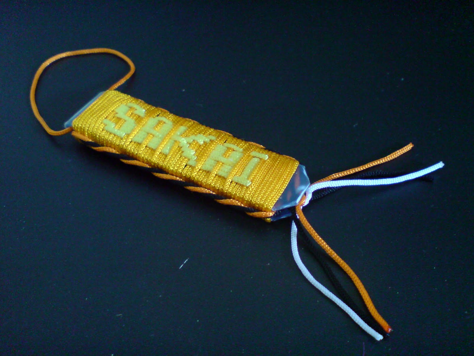 Wazzup !: Keychain Sulaman Benang