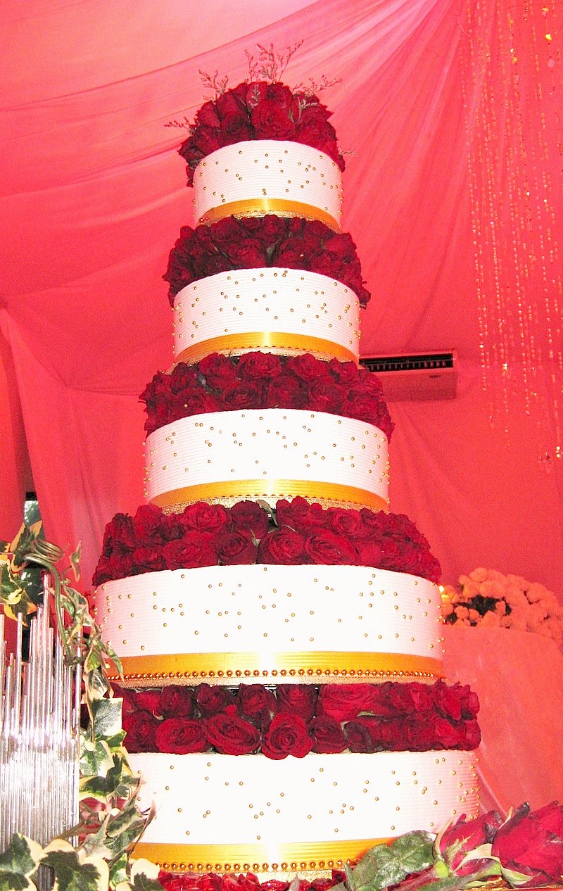 Live...Laugh...Love: Wedding Cake - Booked