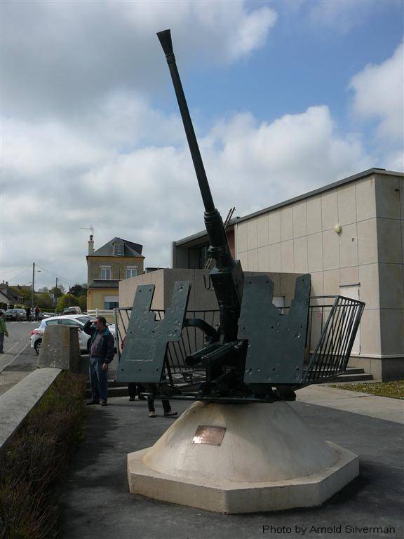Military History Of the 20th Century: Bofors 40MM AA gun