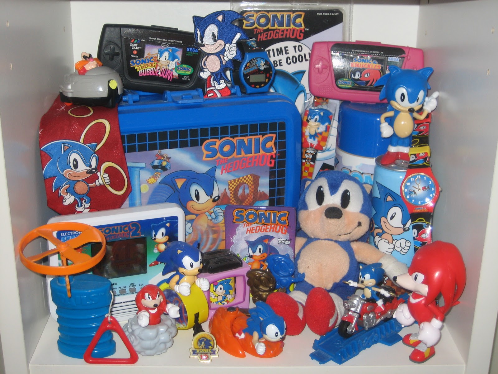 Sega Memories: 10" Sonic and the Sonic PVC 6-pack!