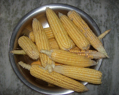 Preethi's Andhra Kitchen: Mokkajonna Garelu / Corn Vada