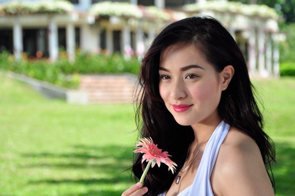 Philippine Showbiz News: Cristine Reyes Cute Picture