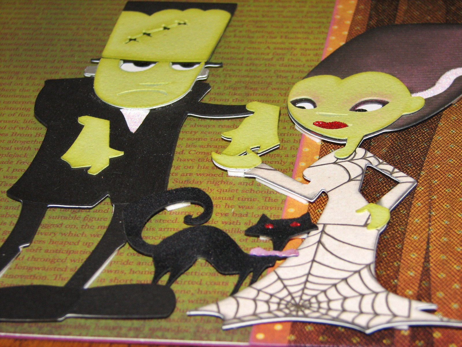 The Avid Scrapper: {Monster Mash Halloween Scrapbook Pages}