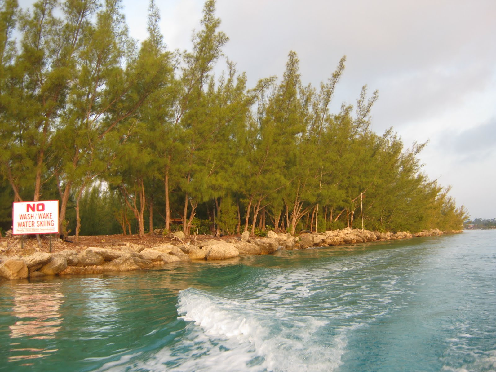 Swan_of_Tuonela: From snow to sand.....welcome back to the Bahamas