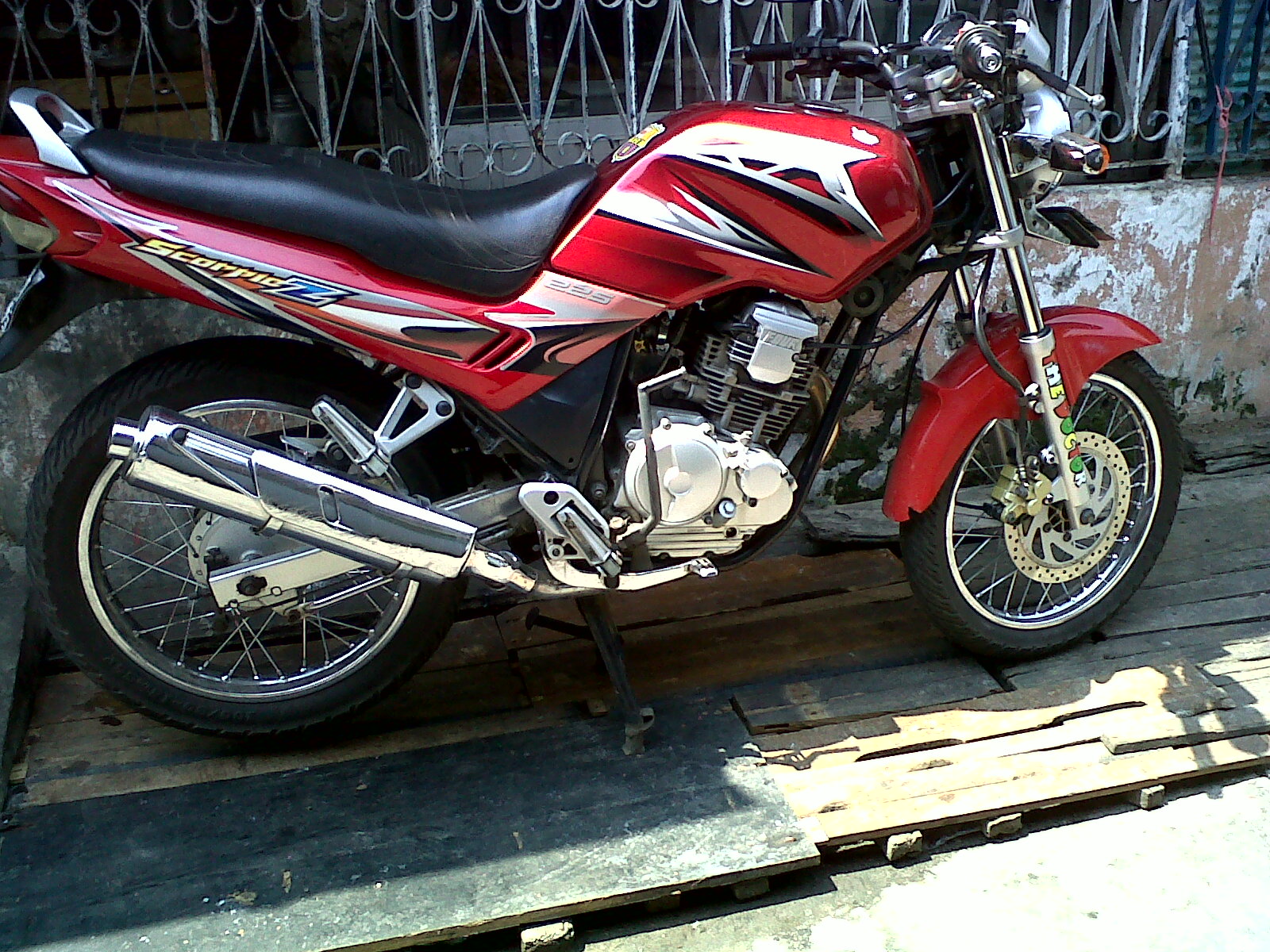 Snap n'Shot: Modified 2002 Yamaha Scorpio-Z for sale