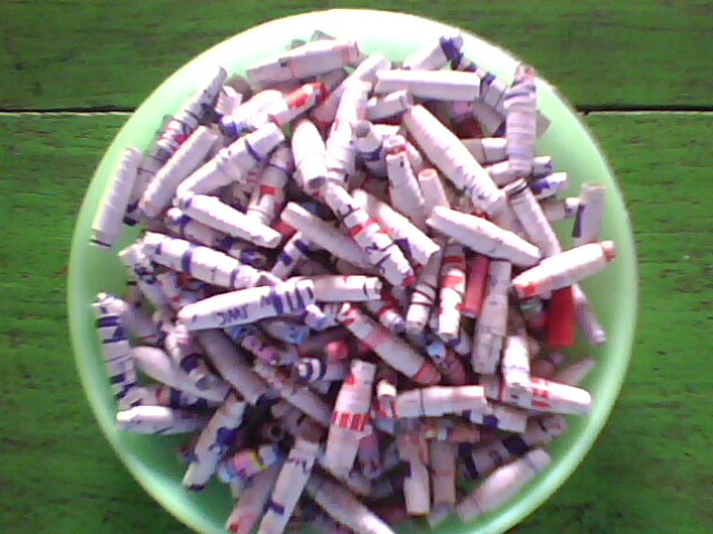 Wahyuti Journal: PEMANFAATAN BARANG BEKAS SEBAGAI ALAT PERAGA PENDIDIKAN