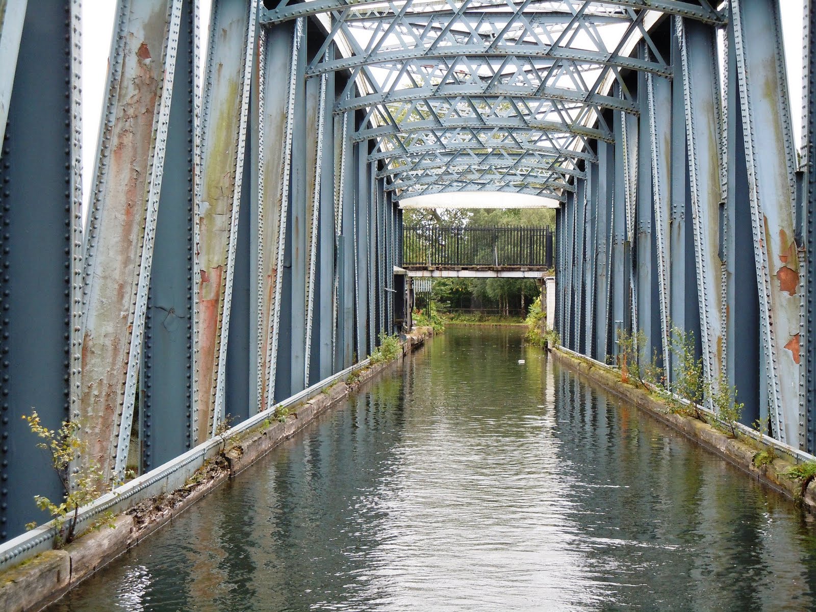 Barton Swing Aqueduct, Greater Manchester, England [1024 x 683] : r ...