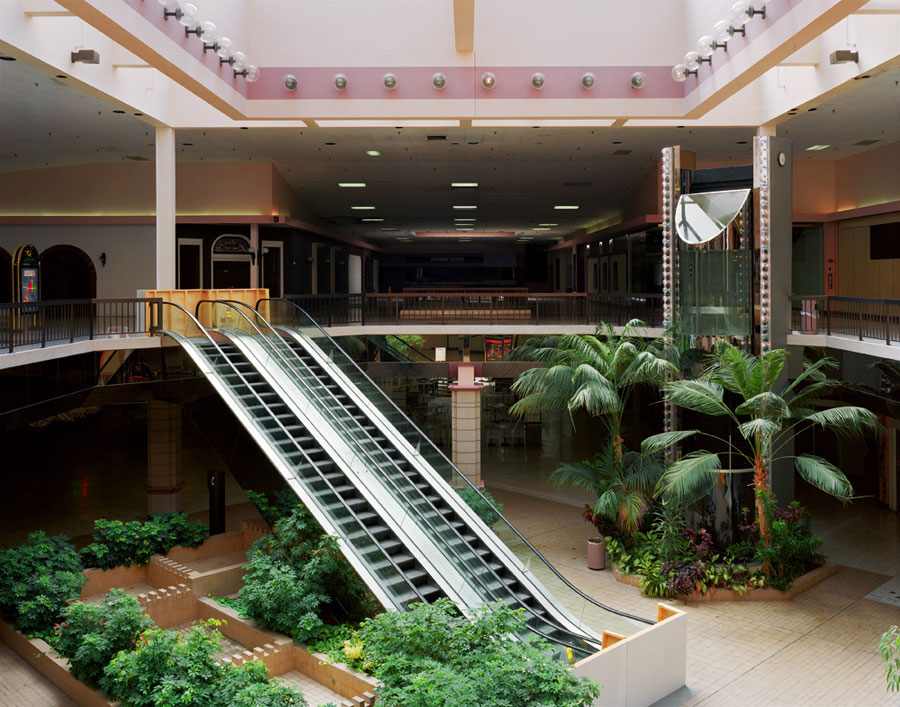The Wondrous Evoluscope: Dead Malls