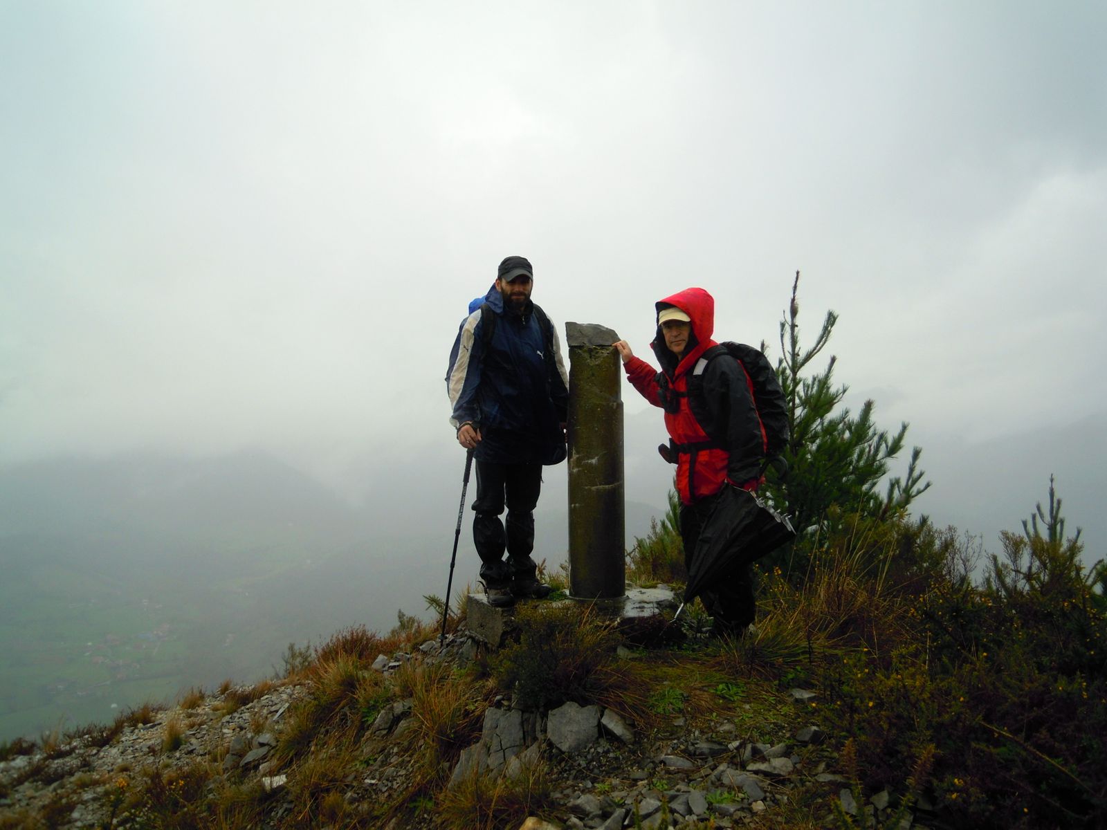 Camudando'l camín: L'Alisu (Cangues d'Onís) - Monte Faes