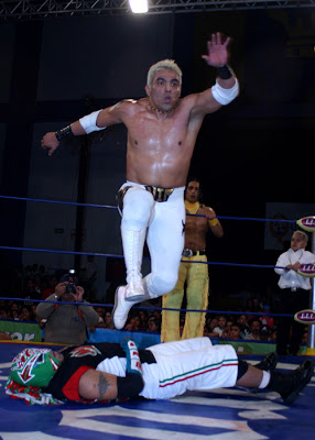 FUNCION DE QUERETARO AAA: LOS MEXICAN POWERS (JOE LIDER, CRAZY BOY Y ...