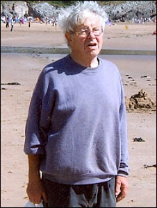 Siani's Pot-Pourri: Missing: Mr. John Noel