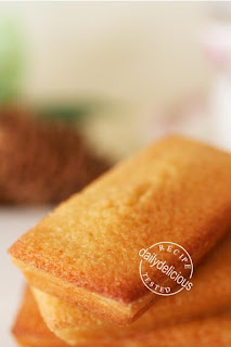 dailydelicious: Financier: A bar of gold that you can eat!