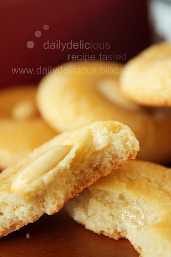 dailydelicious thai: Aspiring Bakers #3: My Favorite CNY Cookie (Jan ...