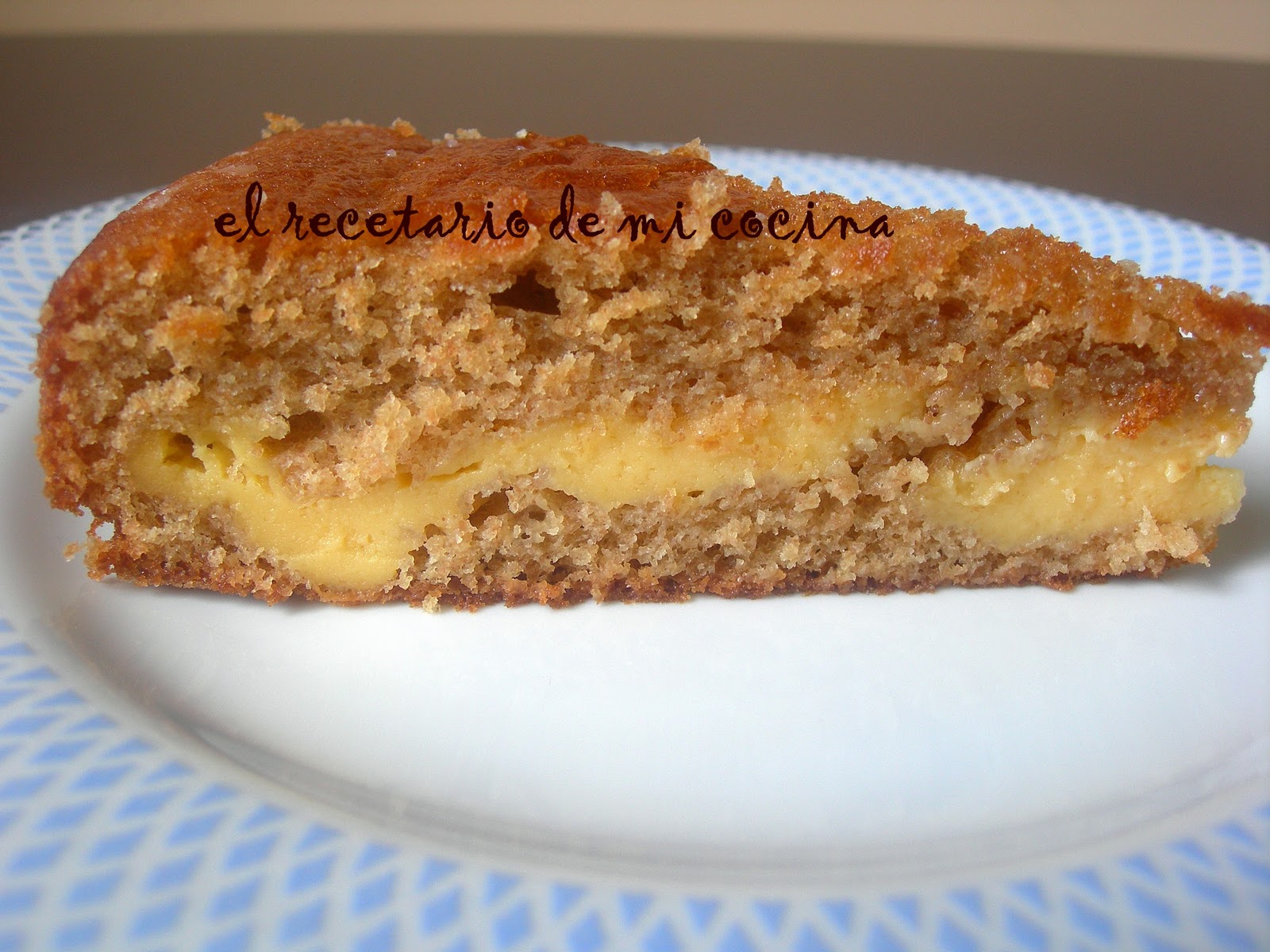 el recetario de mi cocina: Bizcocho relleno de crema