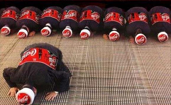 funny snap of coca cola | Funny Picture Dump